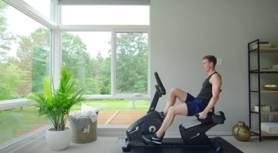 10 Tips on How to Use a Recumbent Exercise Bike Effectively